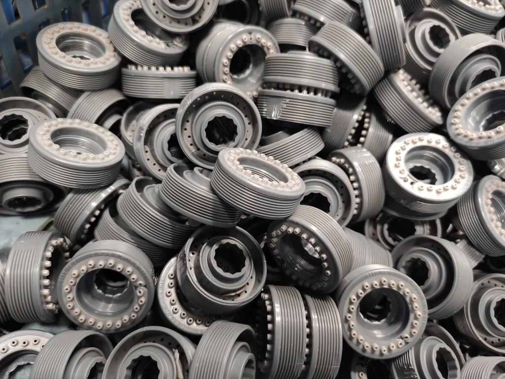 High-Volume and Low-Cost Injection Molding in the US | American Plastics